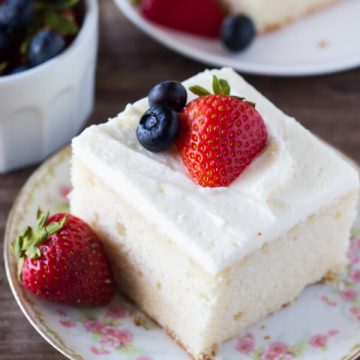 Perfect White Cake with Vanilla Buttercream - Just so Tasty