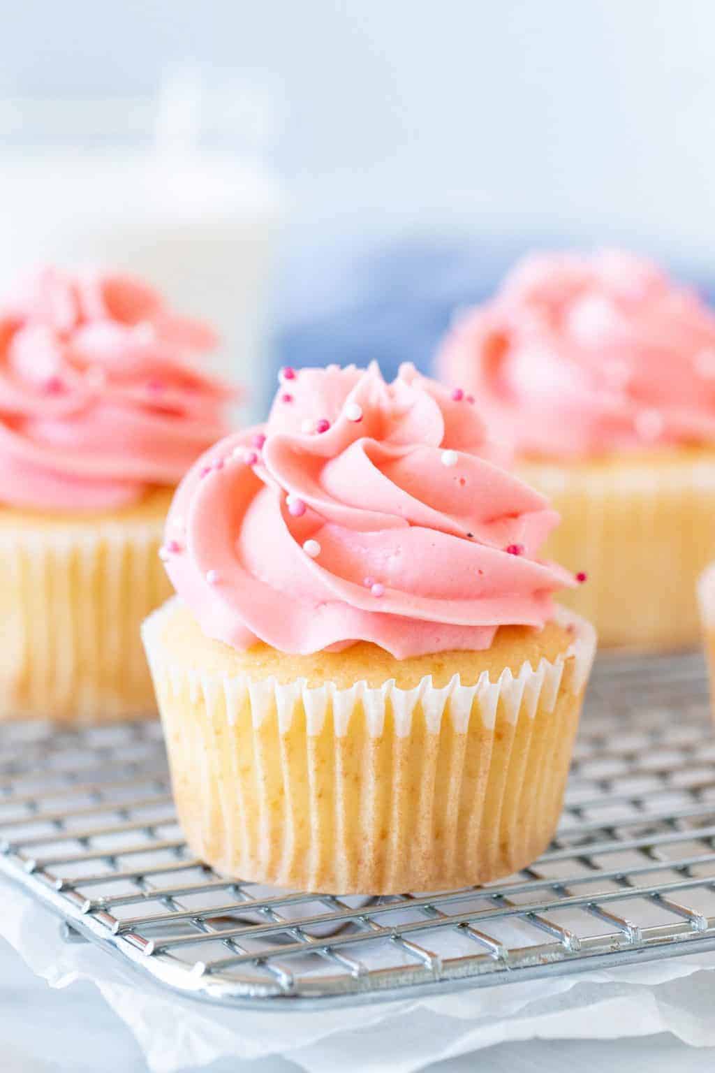 Small-Batch Vanilla Cupcakes - Just so Tasty