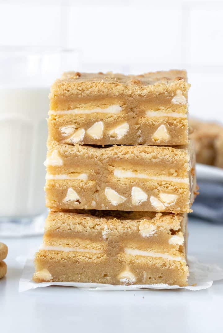Golden Oreo Blondies - Just so Tasty